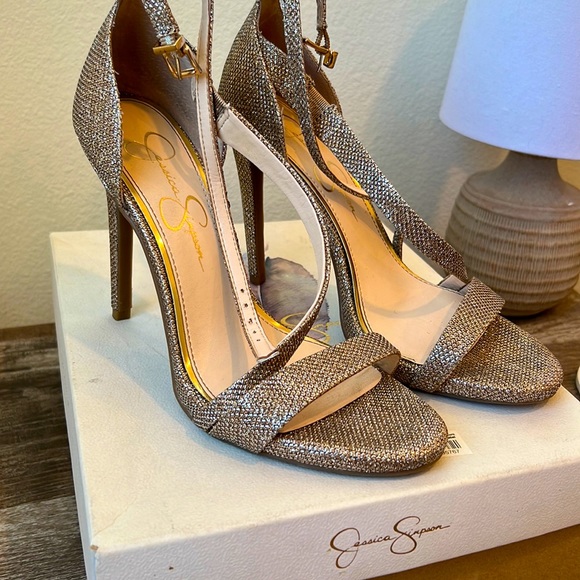 Jessica Simpson | Shoes | Jessica Simpson Gold Sparkle Heels | Poshmark